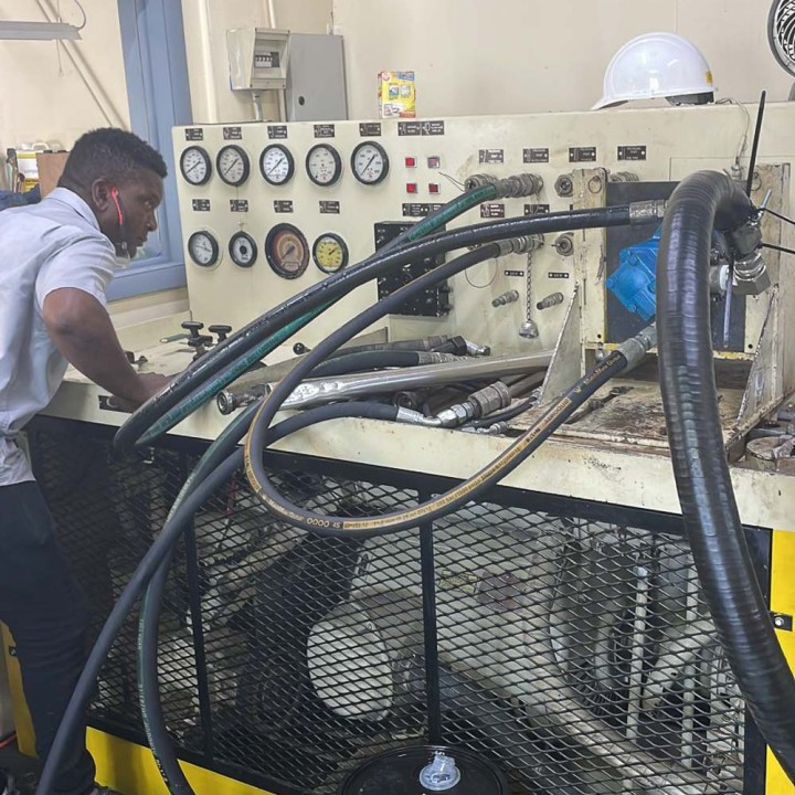 Pressure Testing – FKG Marine Rigging & Fabrication